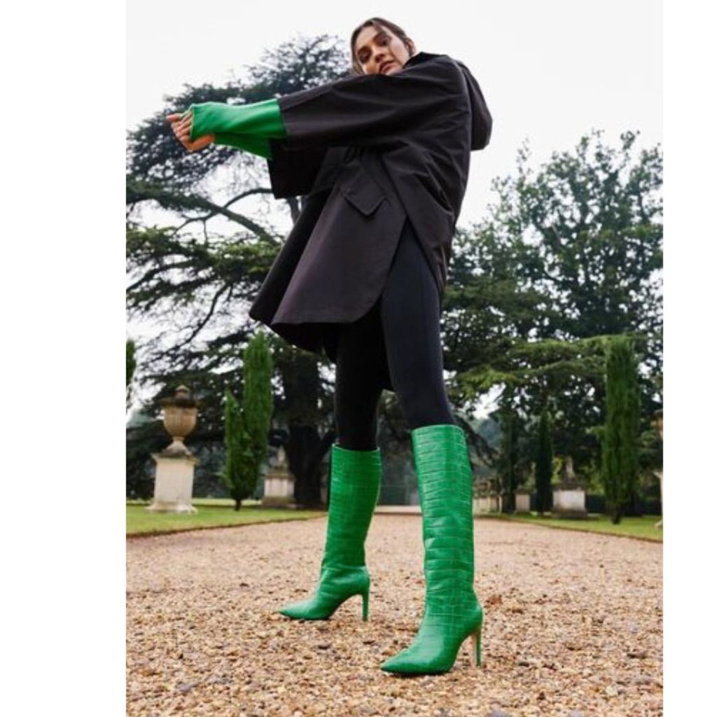 Looks Com Botas Coloridas - 58 Ideias Para te Inspirar | Blog Oscar