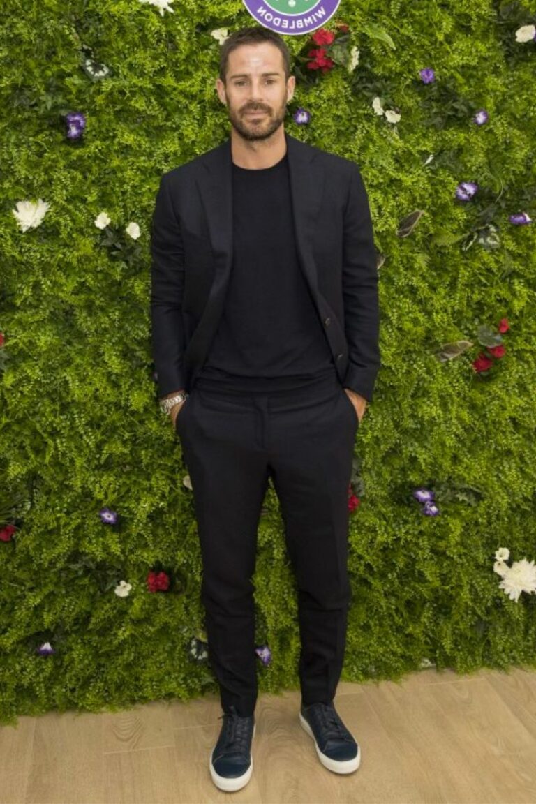 Como usar terno com tênis? Confira o guia definitivo! | Blog Oscar